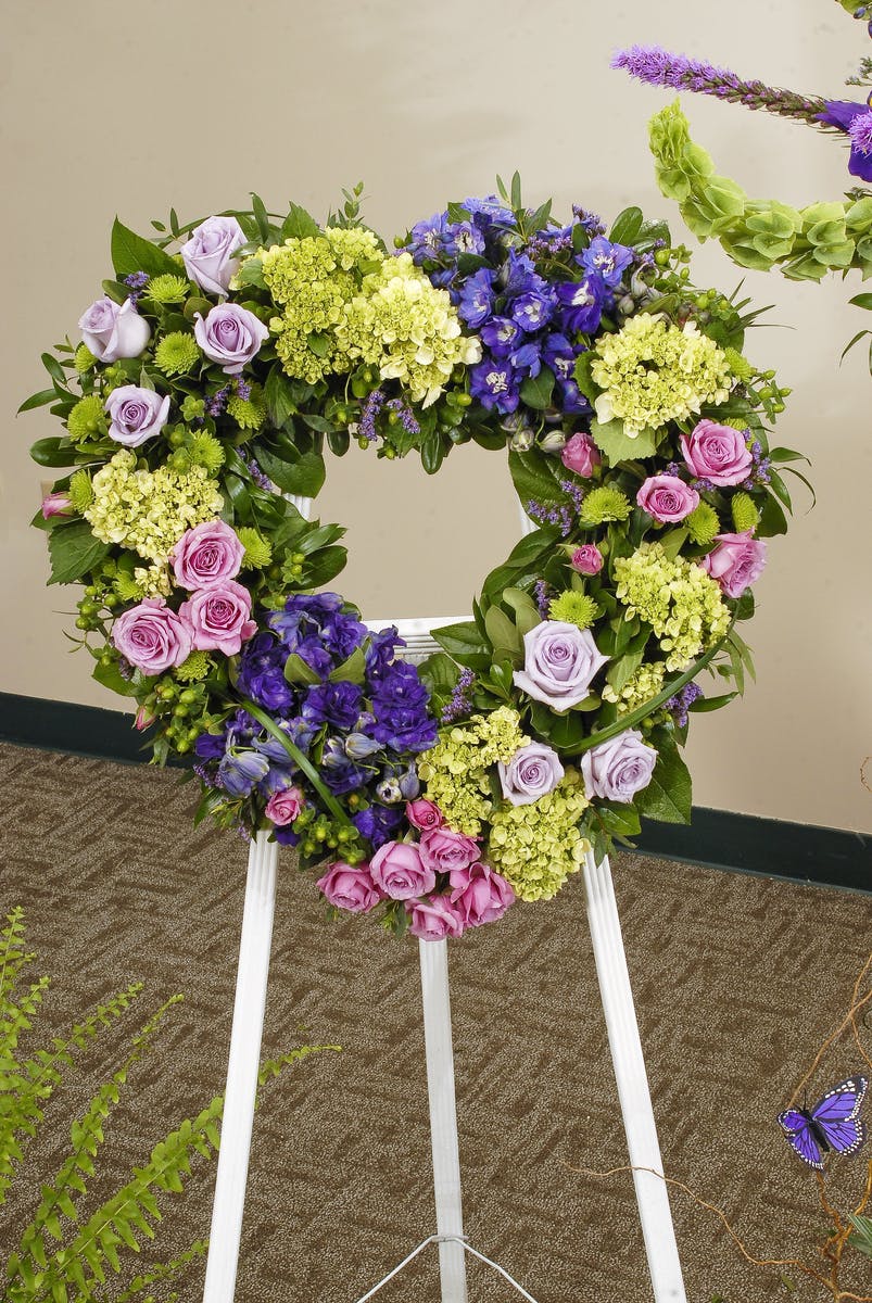 Bold Mix Open Heart -Stadium Flowers