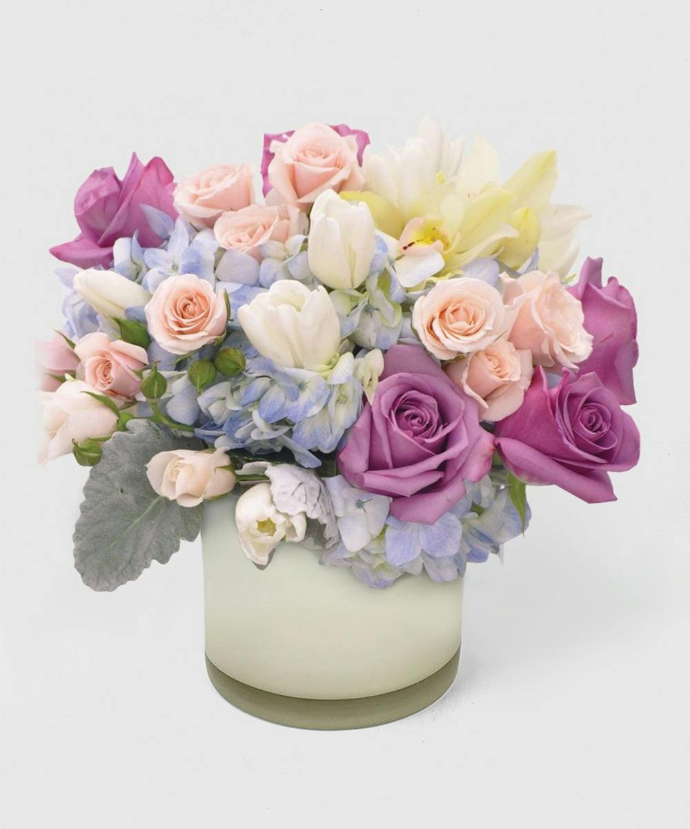 Soft Surrounding - Stadium Flowers - Seattle Flower Delivery